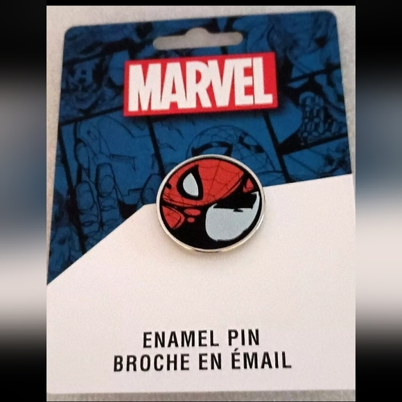 Marvel | Accessories | Rare Marvel Spiderman Vs Venom Enamel Split ...